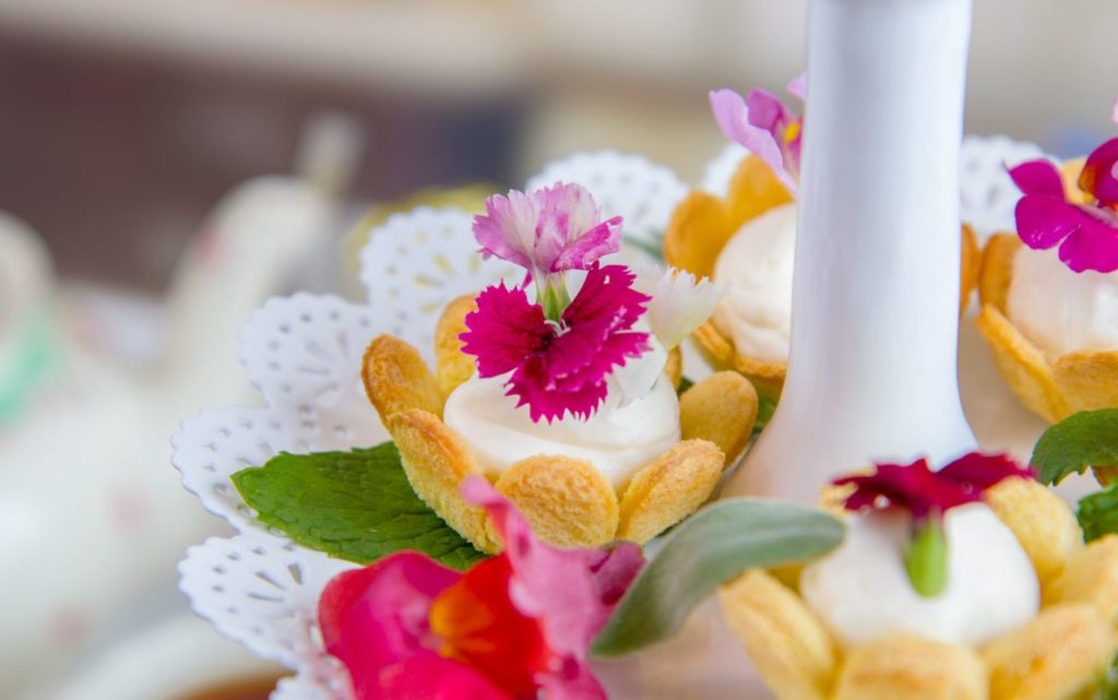 Creative Spring Ideas - Martin's Famous Potato Rolls and Bread