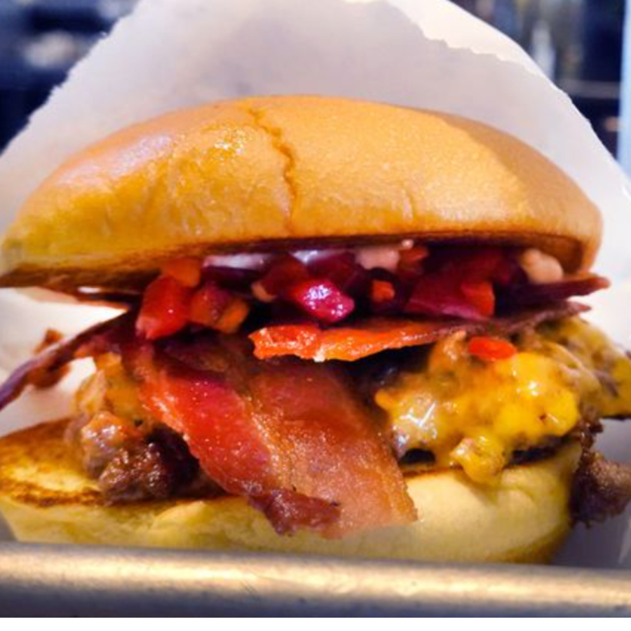 Bacon Burger - Martin's Famous Potato Rolls and Bread