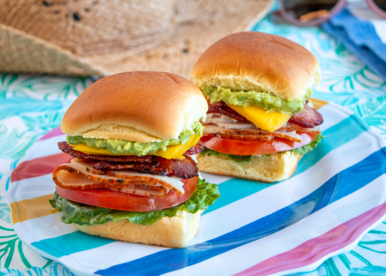 Beachside Bites: Tips for Packing the Perfect Beach Picnic - Martin's ...