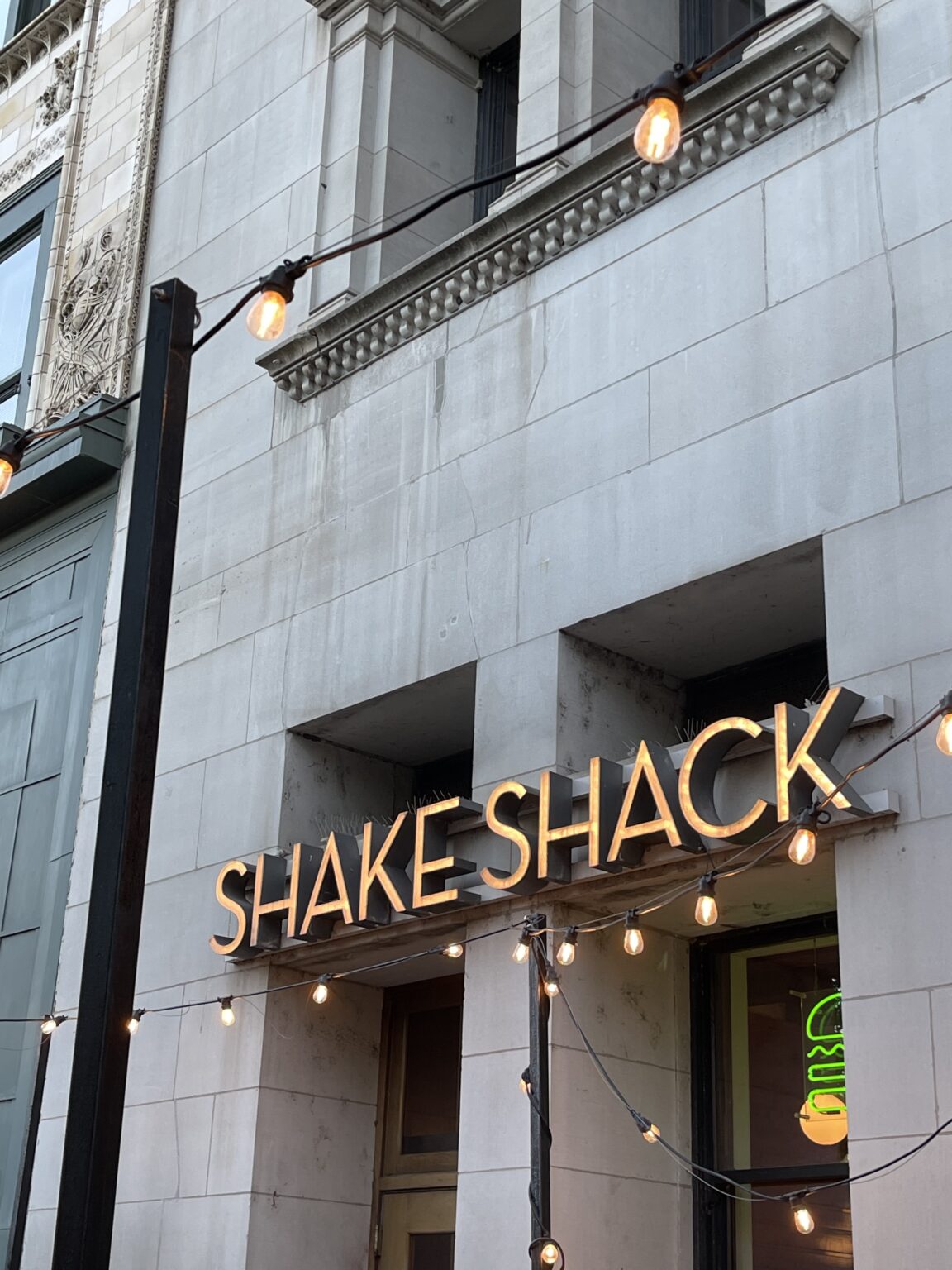 Shake Shack - Martin's Famous Potato Rolls and Bread